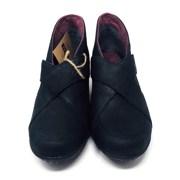 Mozo | Shoes | Mozo Black Wedge Heel Slip Resistant Work Shoe | Poshmark